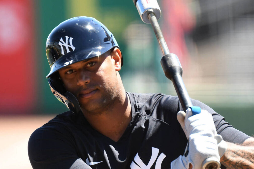 Yankees’ Aaron Hicks Sits Out Monday’s Game In Protest