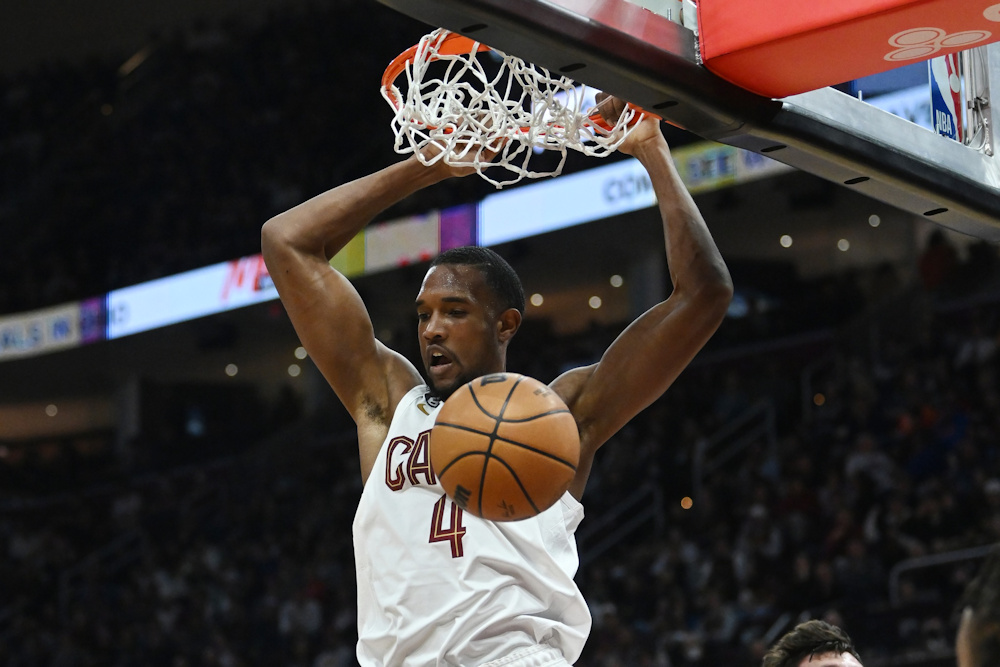 Evan Mobley's Sophomore Season - Back Sports Page