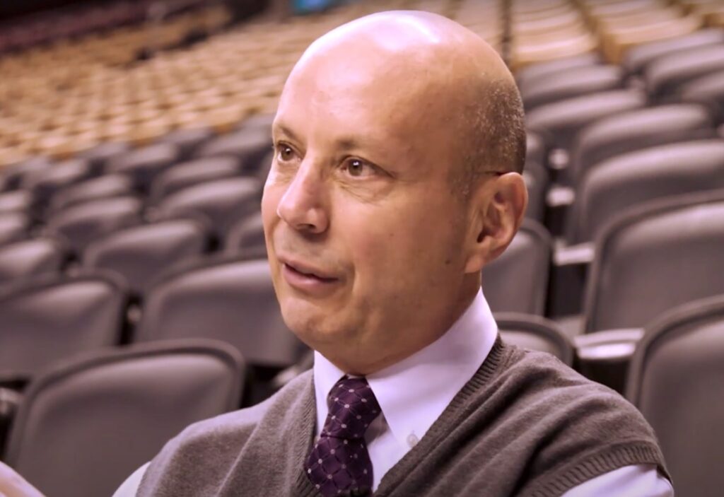 A 30 Minute Sit-down with Chicago Bulls' Chuck Swirsky - Back Sports Page